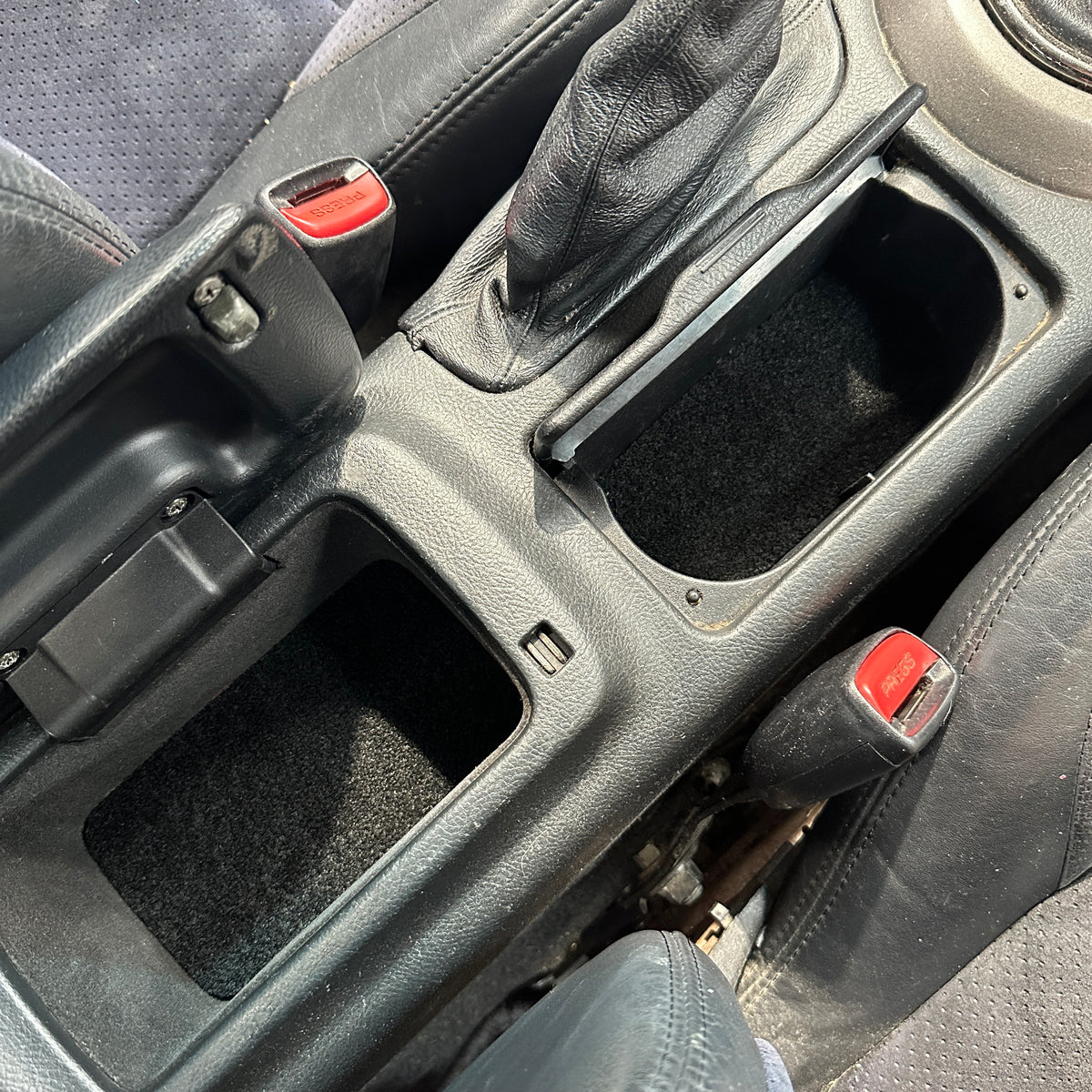 Altezza/IS200/IS300 Centre Console Liners! (FREE) – FITMINT Automotive