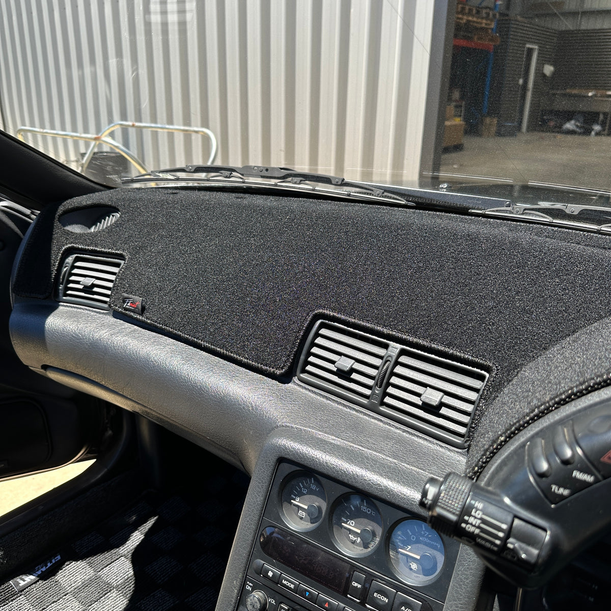 R32 Skyline Dash Mat! – FITMINT Automotive